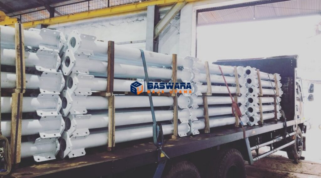 - PT. BASWARA BAJA UTAMA